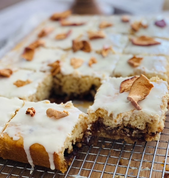 Cinnamon Roll Cake GF+DF – ExtraWhiteGold